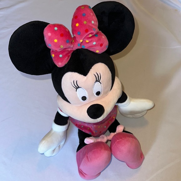 Disney | Toys | Disneys Minnie Mouse Polkadot Pink Dress 2 Inches ...